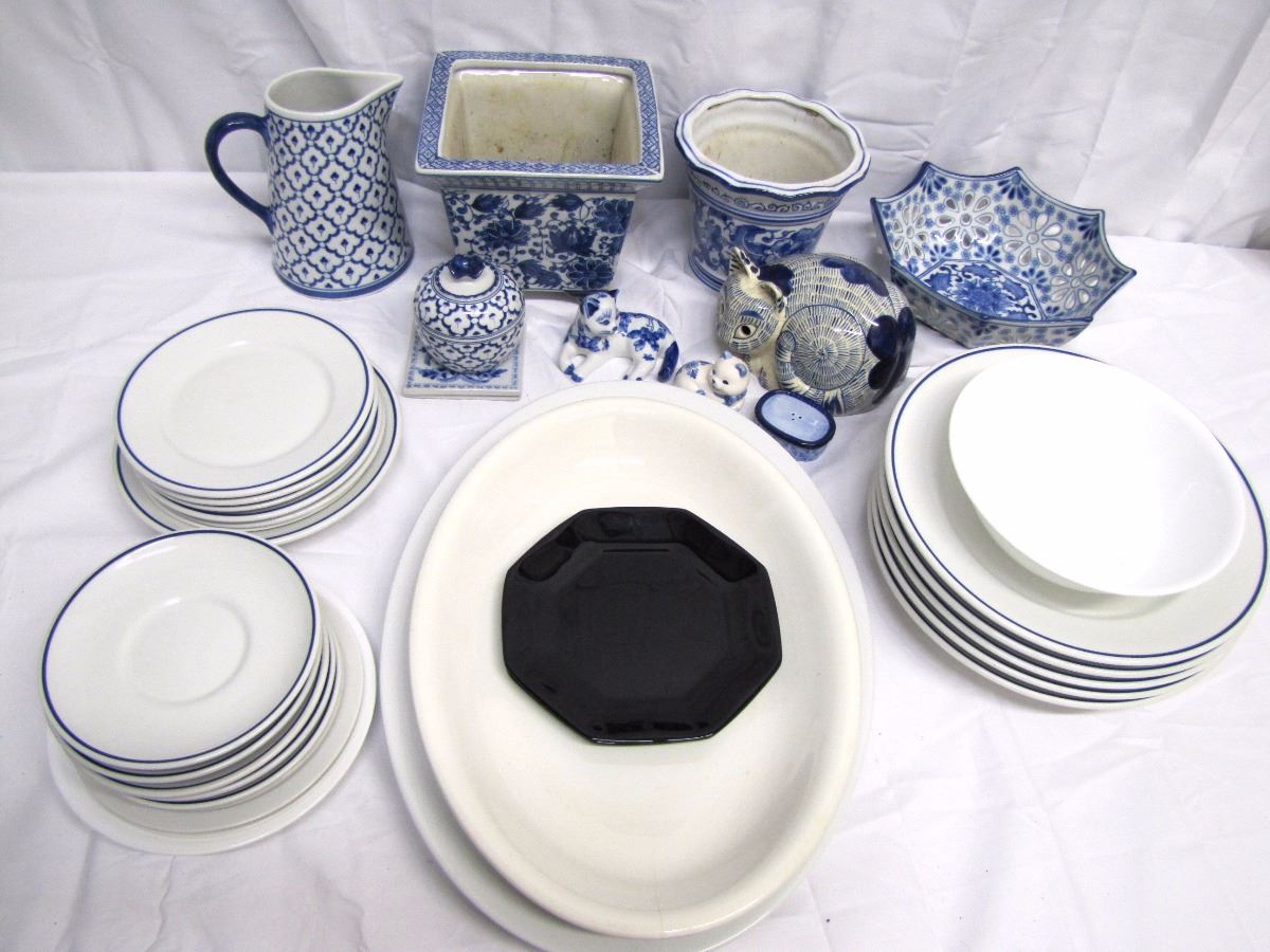 Misc. Personal Property (26): 18 pcs. Cordon Bleu France stoneware ...