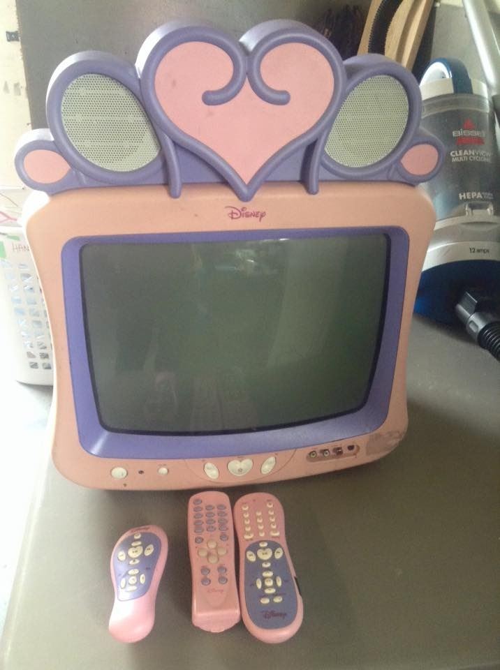 15" Disney tv with remote