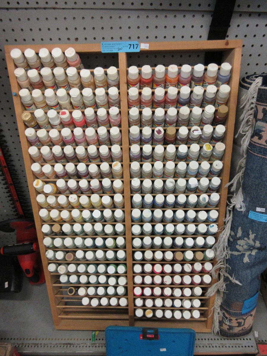 200 x 2 oz. Acrylic paint bottles in wood rack