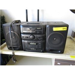 Sanyo stereo system - used