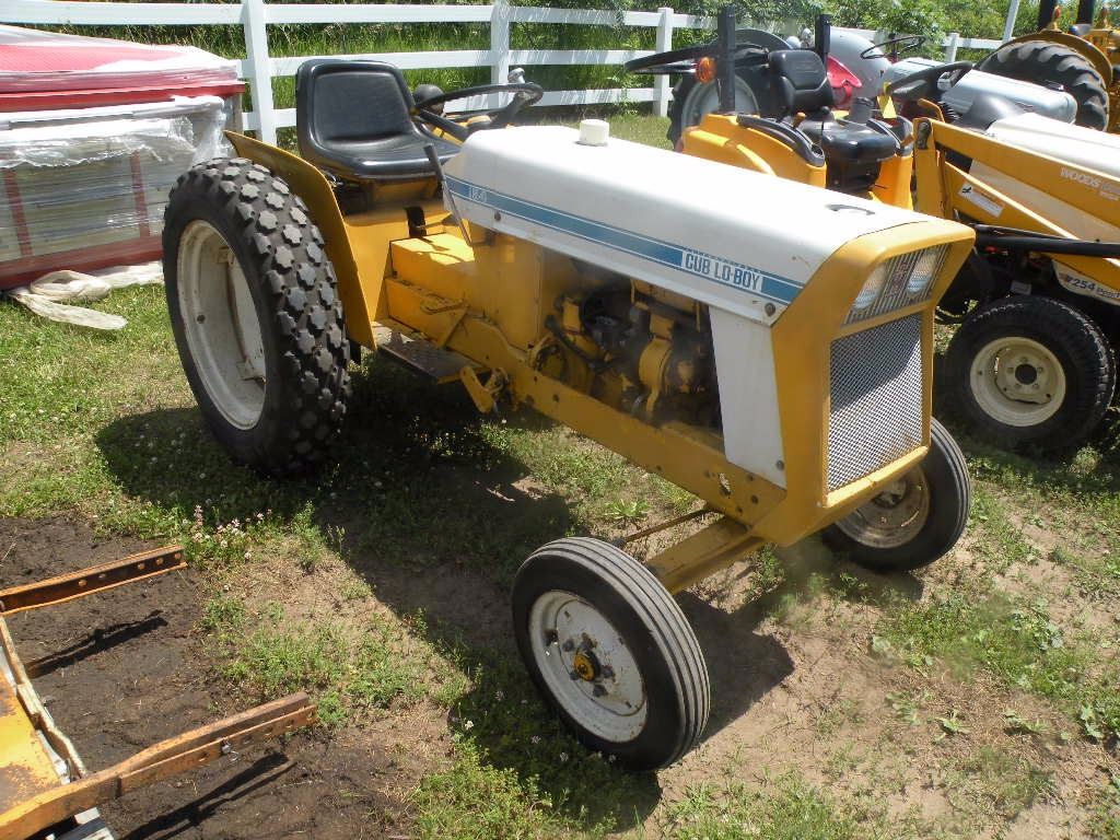 Cub Low Boy 154 w/Woods 59 bellymower & sickle mower SN-008904