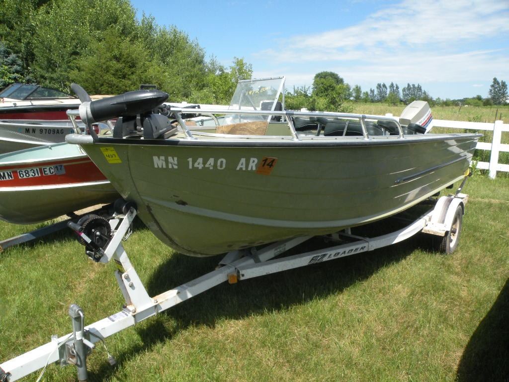 1972 Starcraft 16ft aluminum boat w/trailer