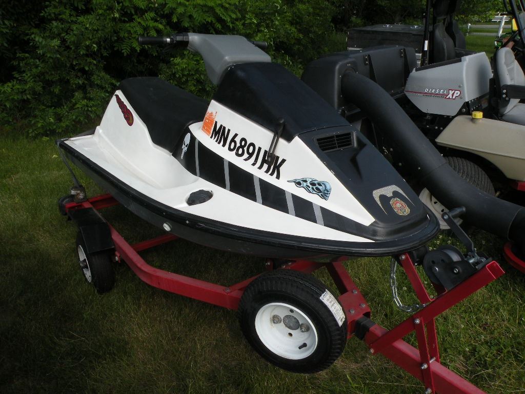 1989 Bombardier jet ski w/trailer SN-ZZN05185B989