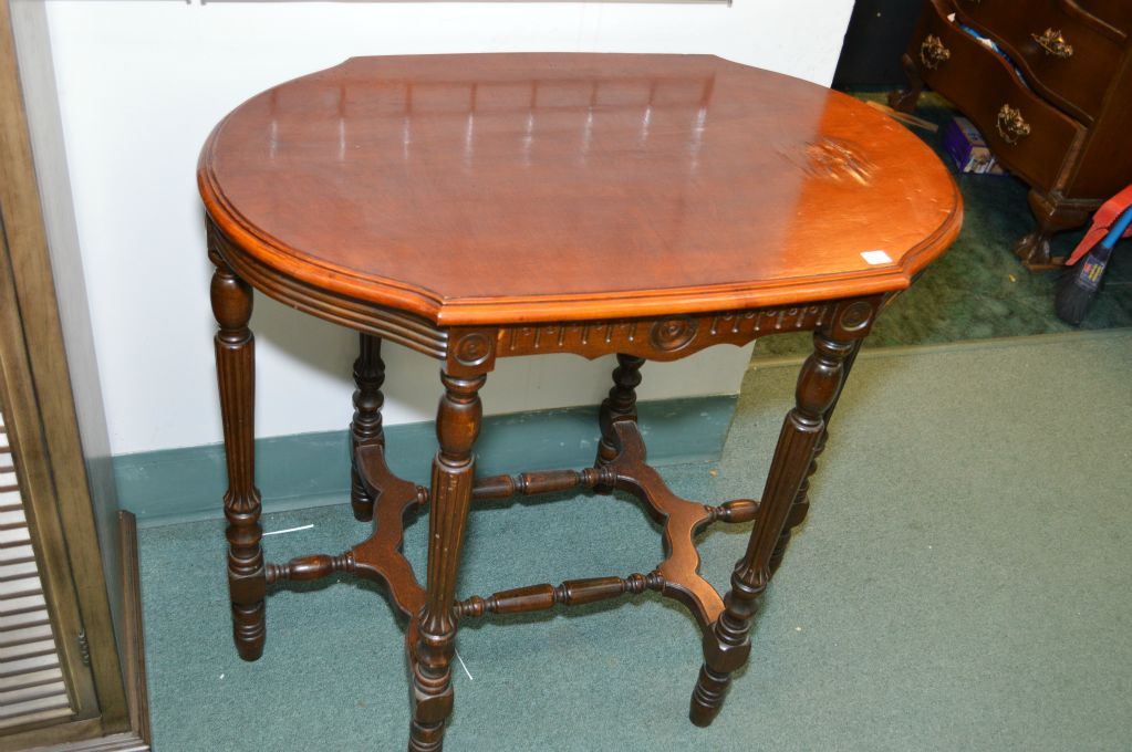 Antique six leg occasional table with turned and reeded supports and ...