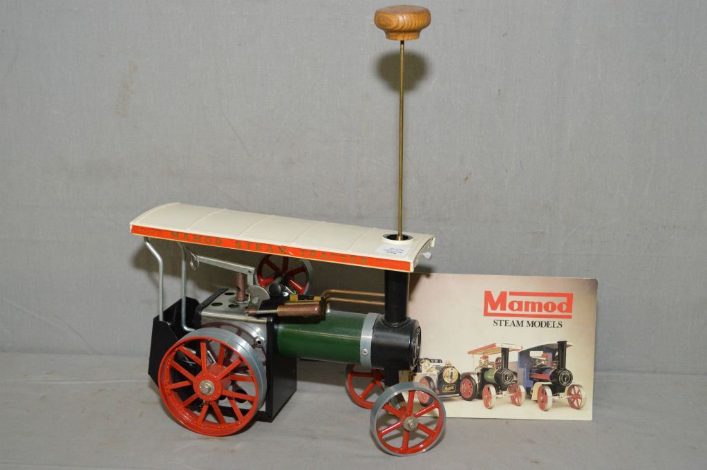 Mamod steam tractor