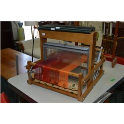 Small Nilus Leclerc weaving loom with 16" weave base and an upright ...
