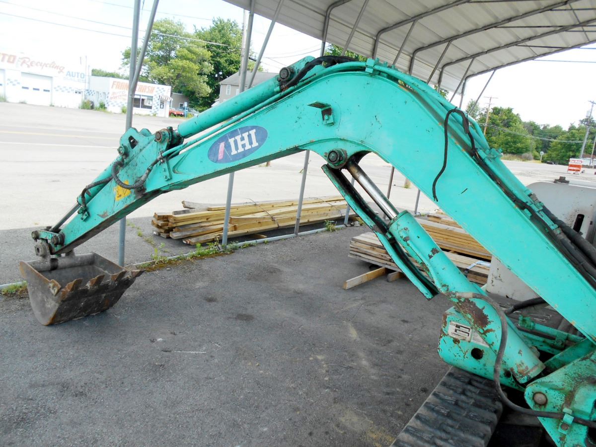 IHI 35J MINI EXCAVATOR
