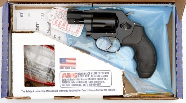 *Smith & Wesson Model 360J Revolver