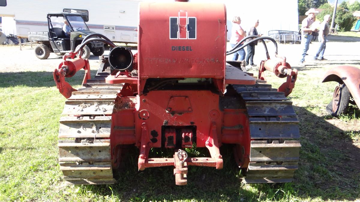 1952 IHC TD9 crawler