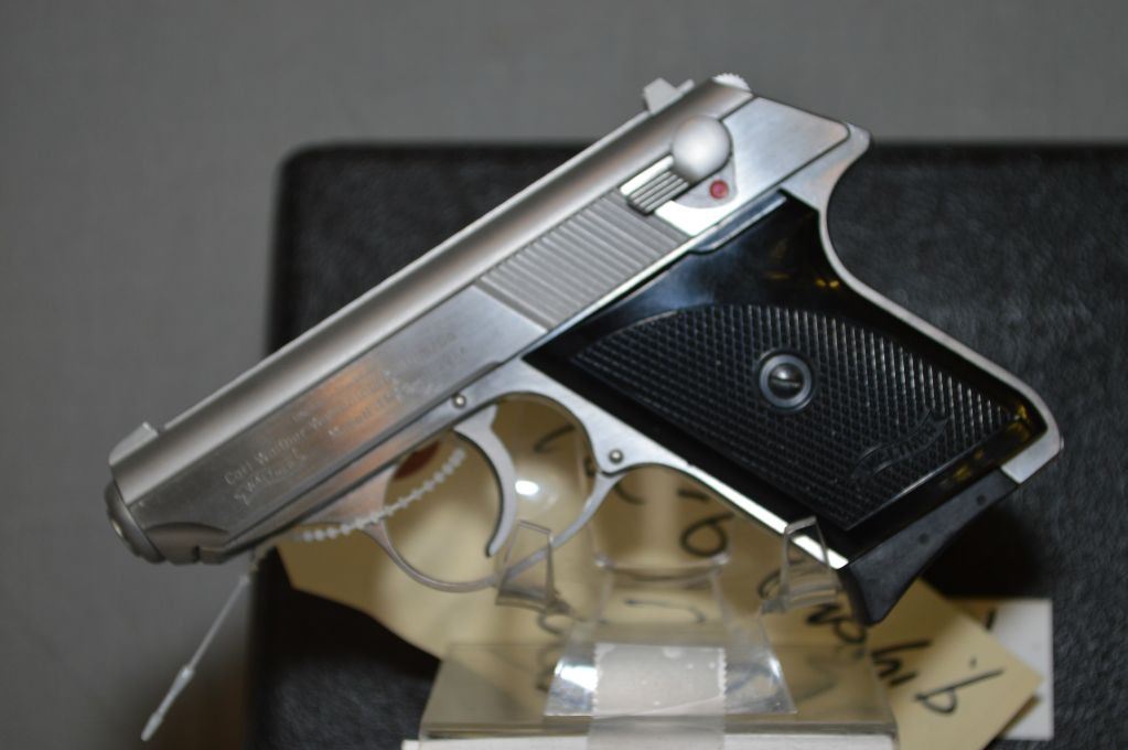 Walther by Interarms Model TPH .22 LR Cal 6 Shot Semi Auto Pistol w/ 72 ...