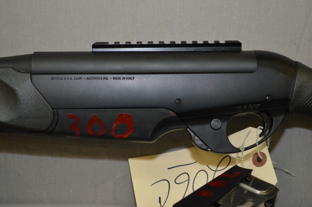Benelli Model R1 .300 Win Mag Cal Mag Fed Semi Auto Rifle w/ 24" bbl ...