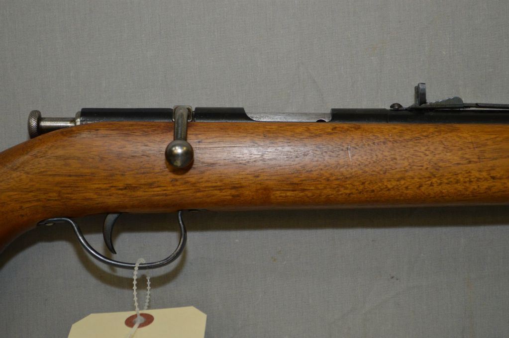 Winchester Model 67 .22 LR Cal Single Shot Bolt Action Rifle w/ 25" bbl ...