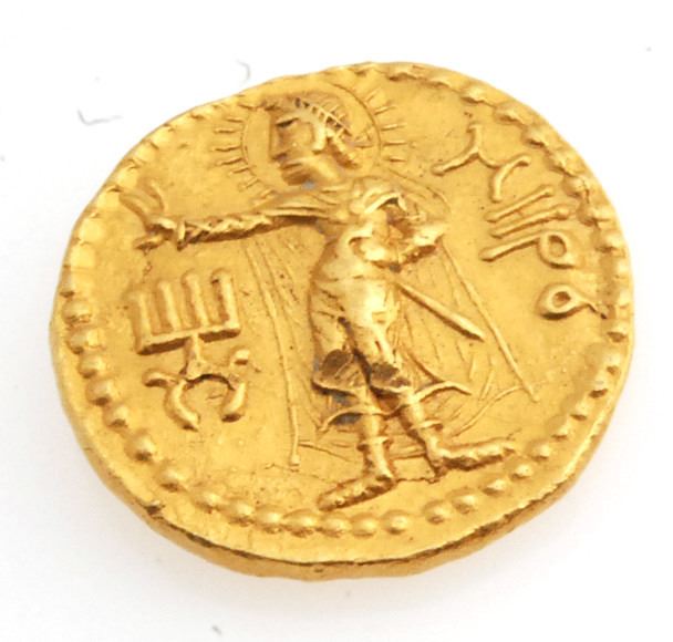 Ancient Kushan Gold Coin Kushan Kanishka 8-gr 20mm