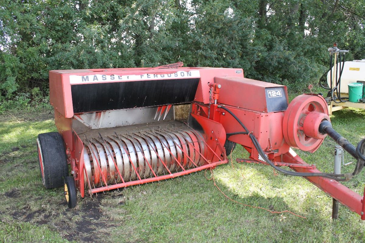 Massey Ferguson 124 Square Baler