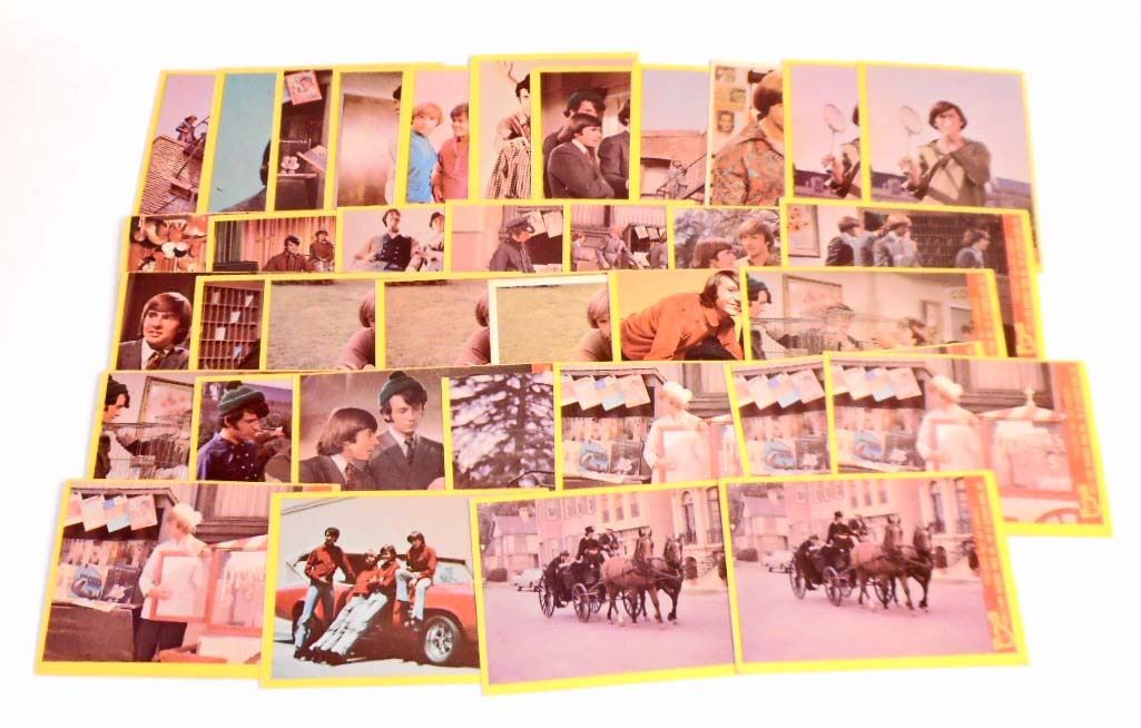 LOT OF 36 VINTAGE 1967 THE MONKEES COLLECTIBLE TRADING CARDS