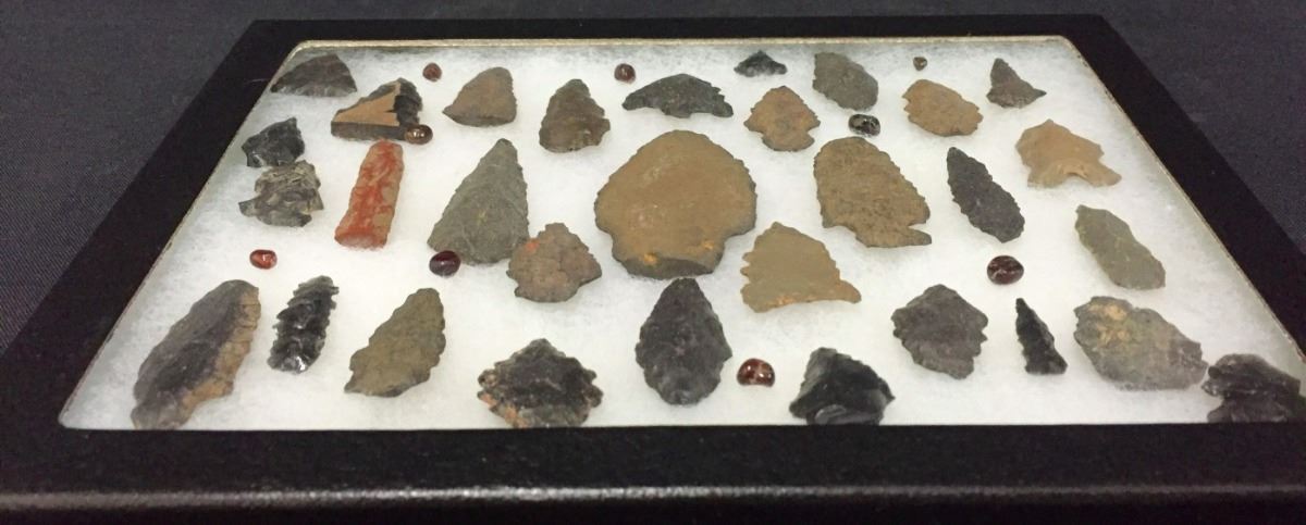 Authentic Arizona Arrowheads Display