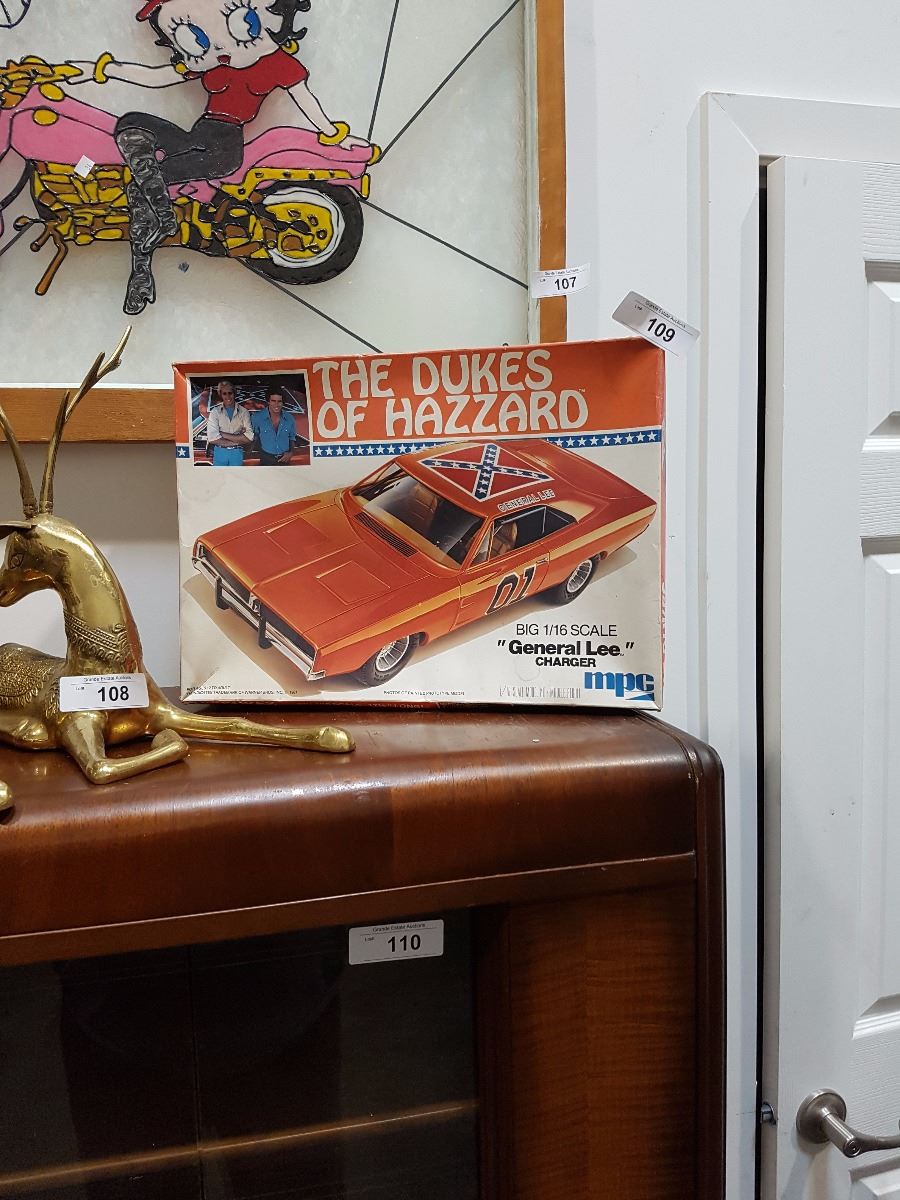 The Dukes of Hazzard General Lee Model Kit