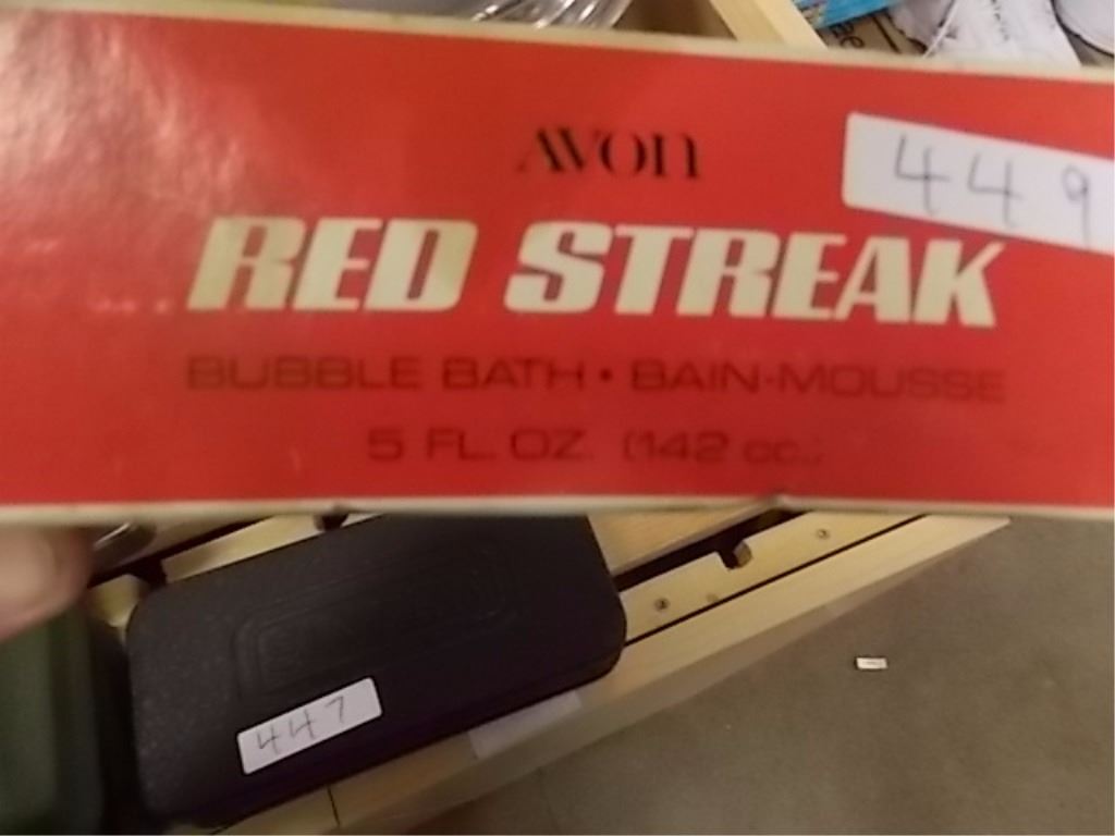 VINTAGE AVON RED STREAK BUBBLE BATH