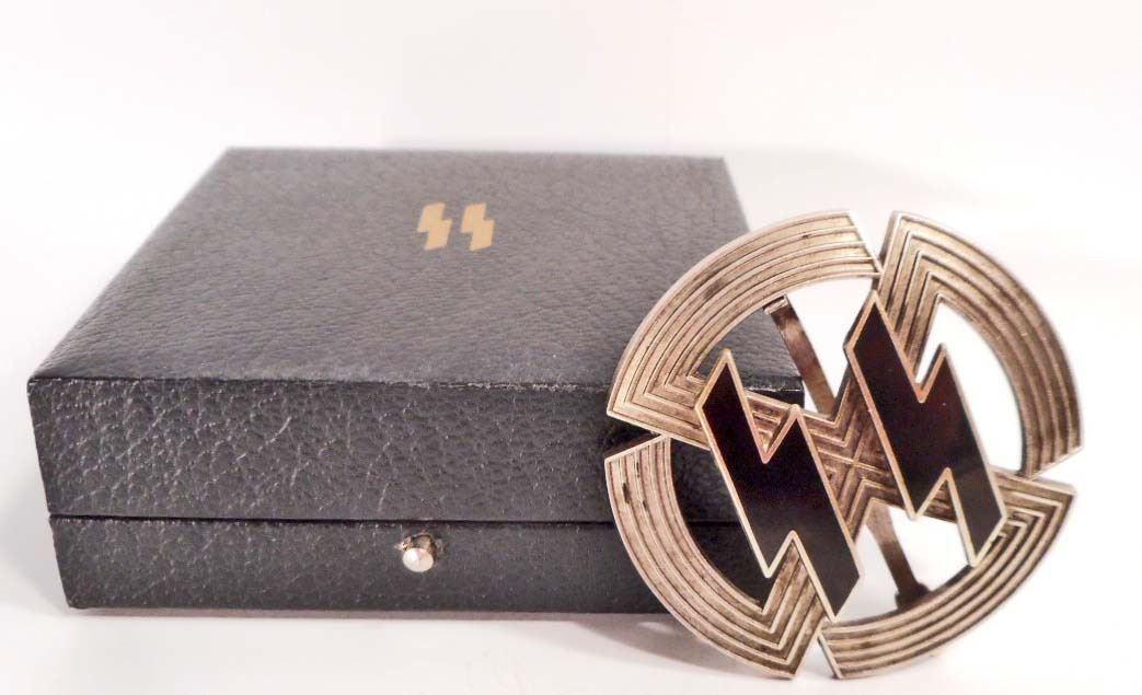 CASED GERMAN NAZI WAFFEN SS SILVER SPORTS PROFICIENCY BADGE