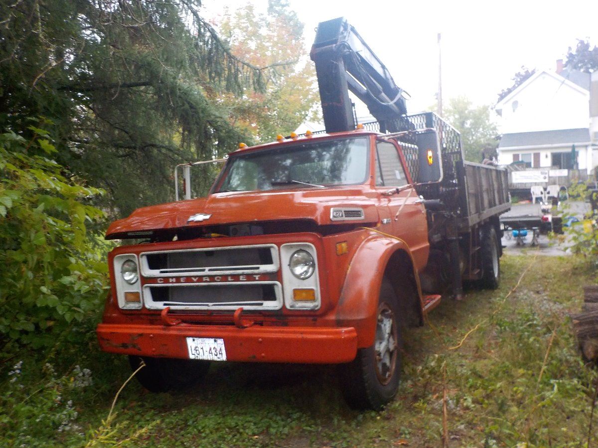 1972 GMC C/60 STAKE TRUCK EQUIPPED WITH A HIAB BOOM