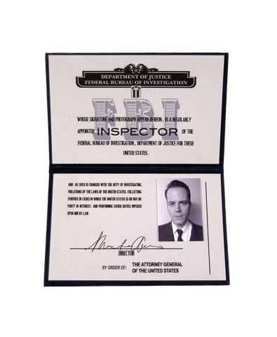 The Age of Adaline 1950's FBI Agent (Aaron Craven) Movie Props