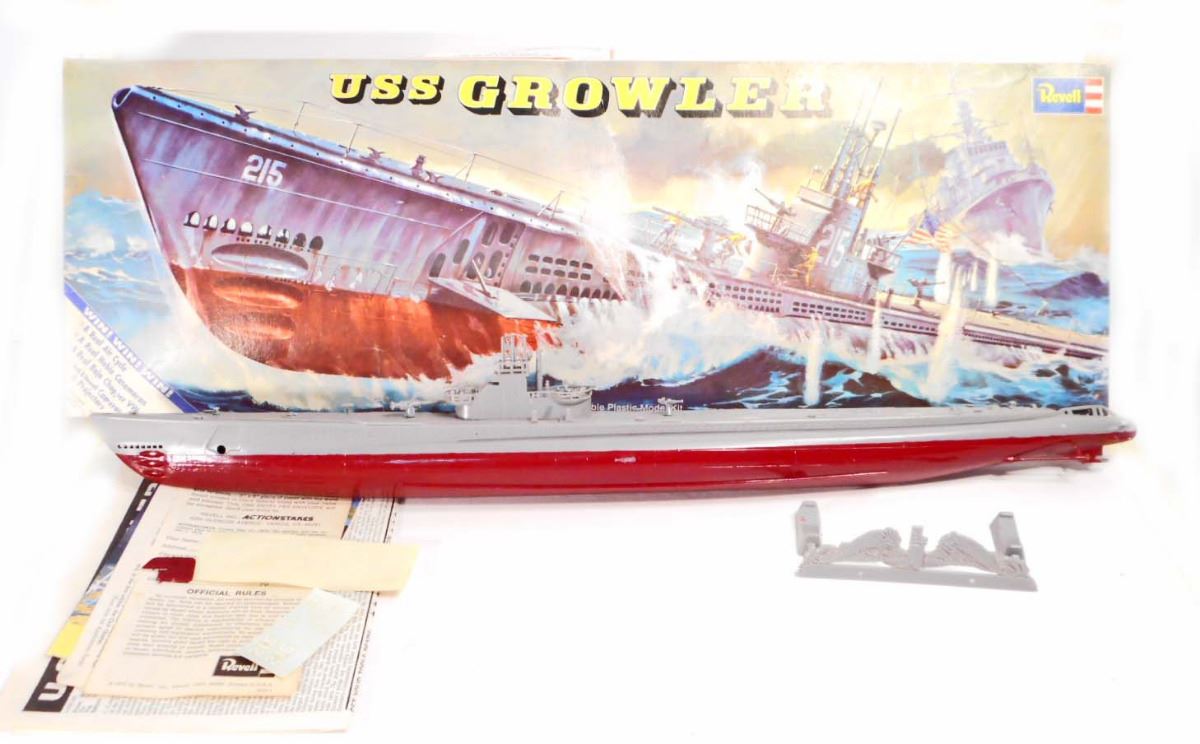 VINTAGE REVELL USS GROWLER MODEL KIT W/ ORIGINAL BOX