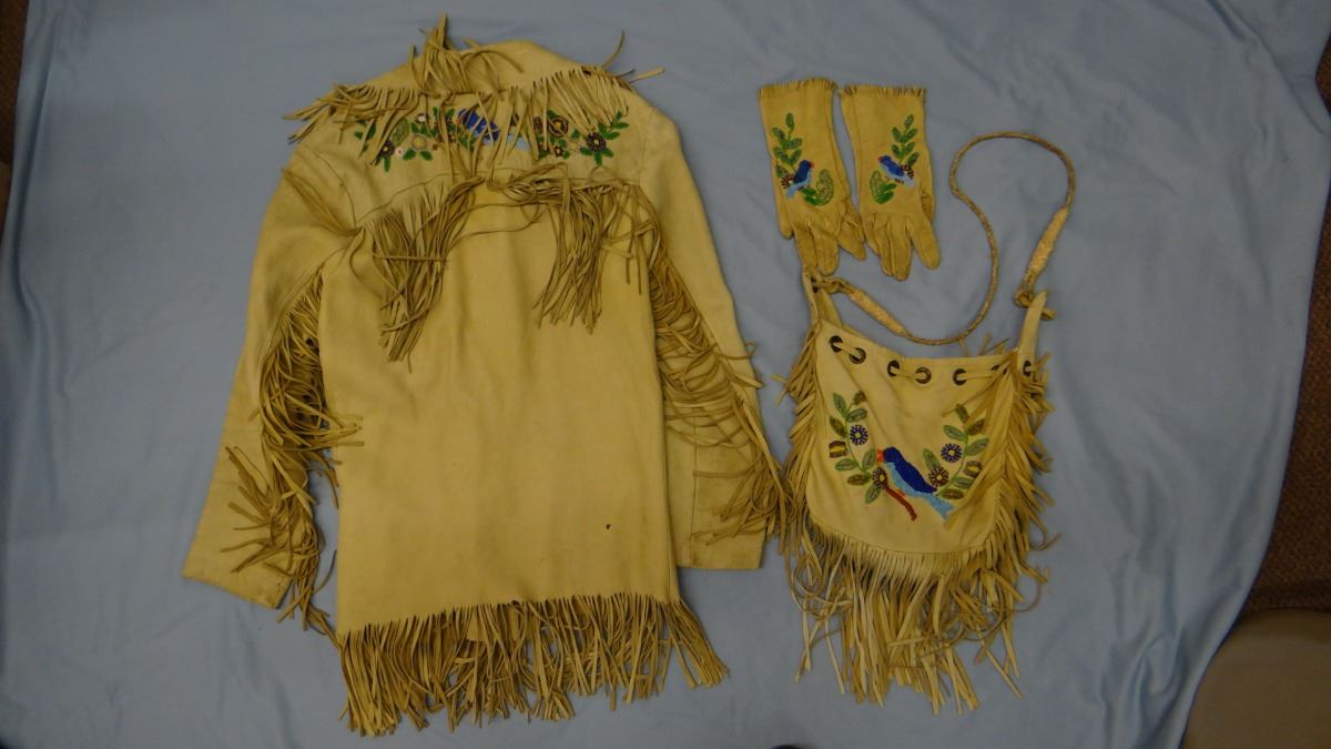 Beaded buckskin jacket, purse and gloves, 1920's, beaded by Mary Benti ...