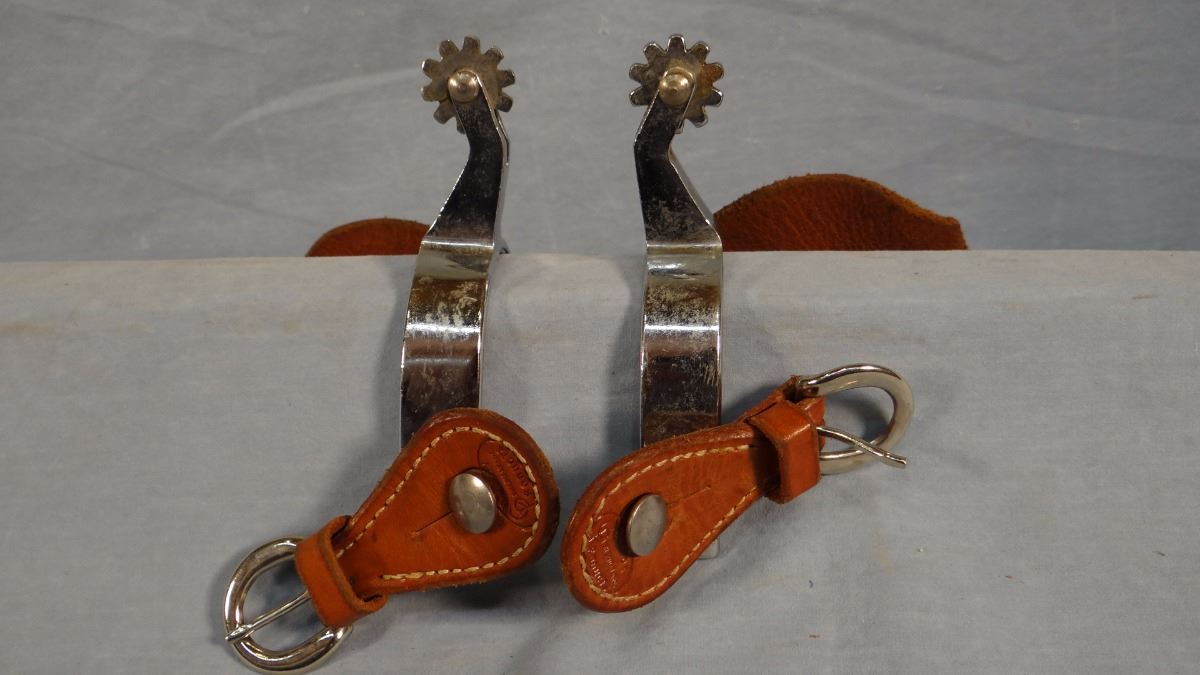 Crockett Renalde nickel spurs