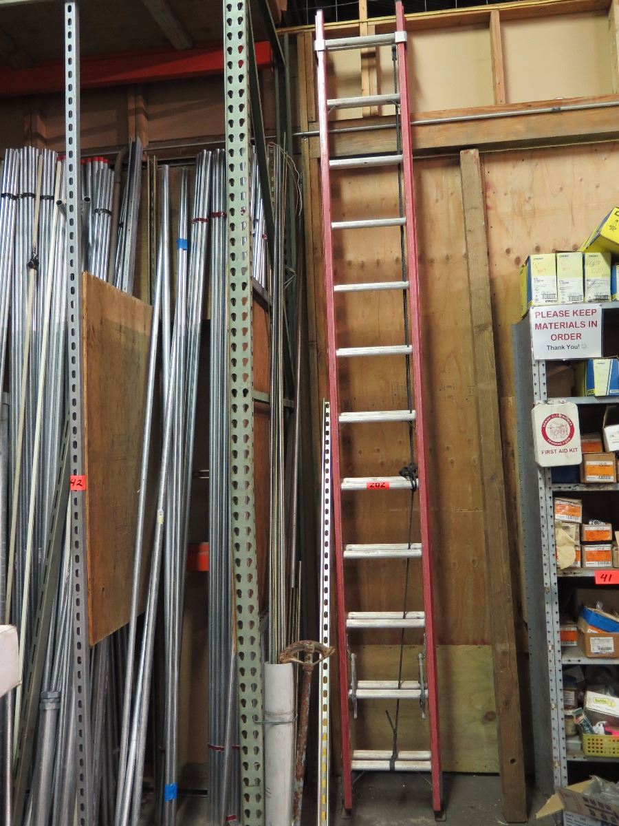 Tall Extension Ladder 32 Feet tall-extension-ladder-32-feet