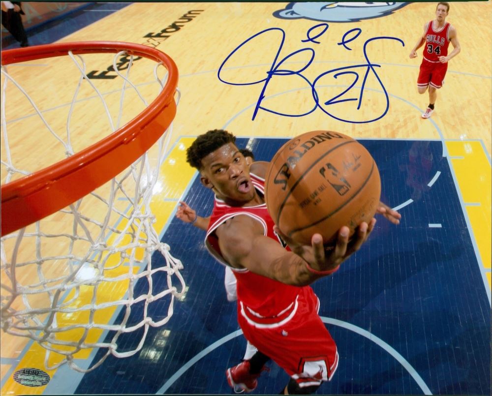 Jimmy Butler Signed Bulls 8x10 Photo (Schwartz COA)