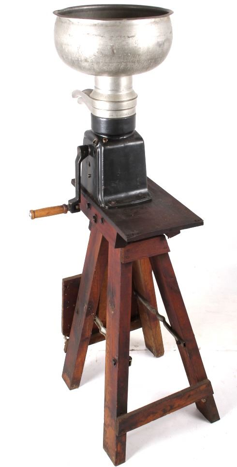 Montgomery Ward Table Top Cream Separator