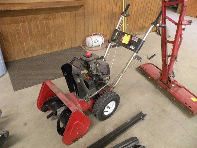 Toro 521 snowblower