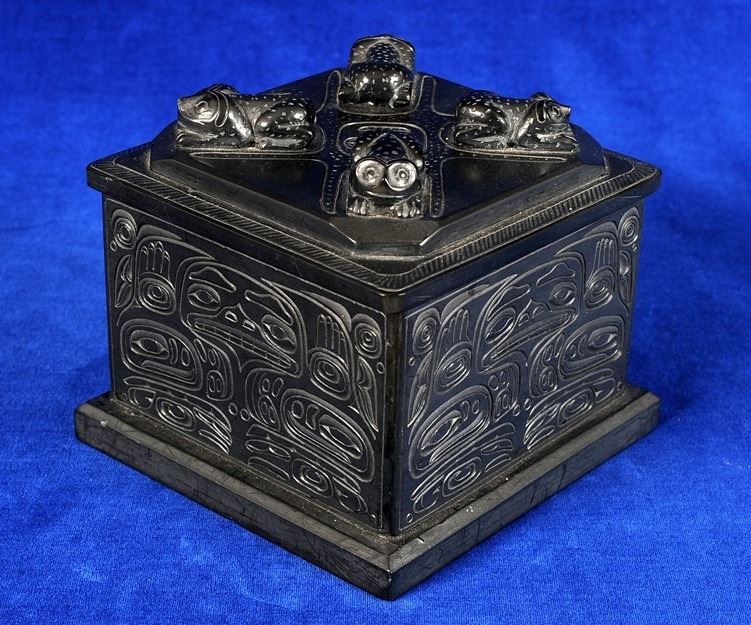 Claude Davidson Argillite Box with Carved Design On Sides and Four ...