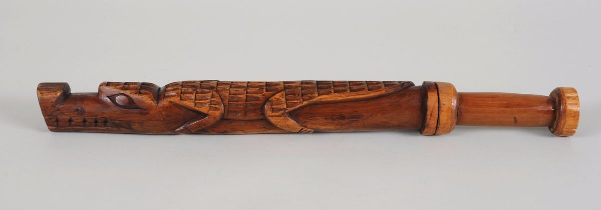 Nuu-chah-nulth Yew Wood Fish Club Depicting a Wolf 21" L. Good Condition