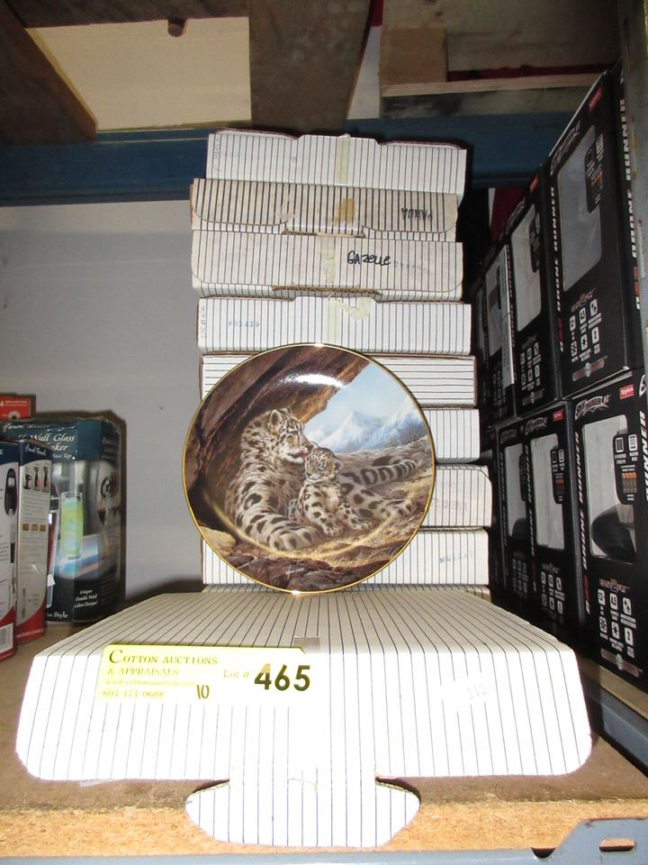 10 Animal themed collector plates