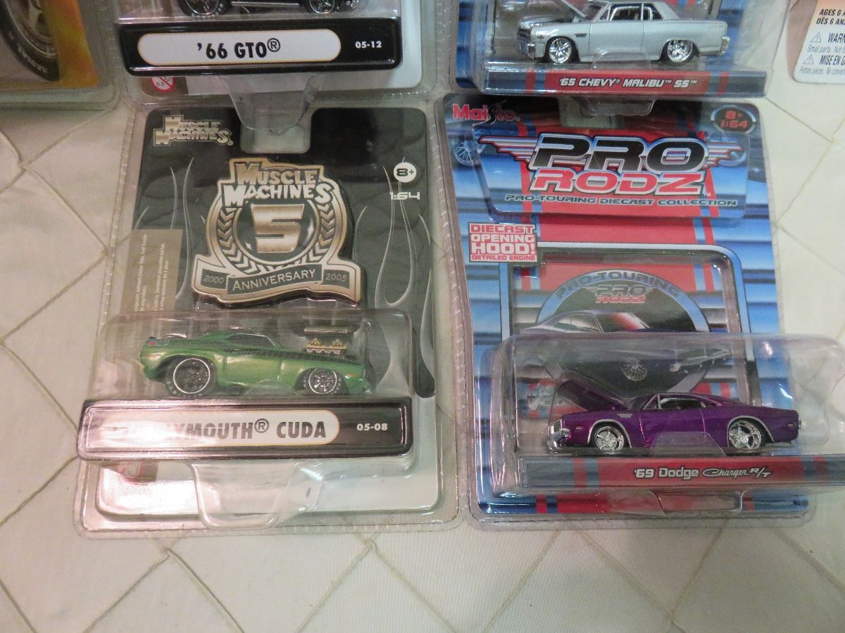 1:64 Scale Model Diecast Cars