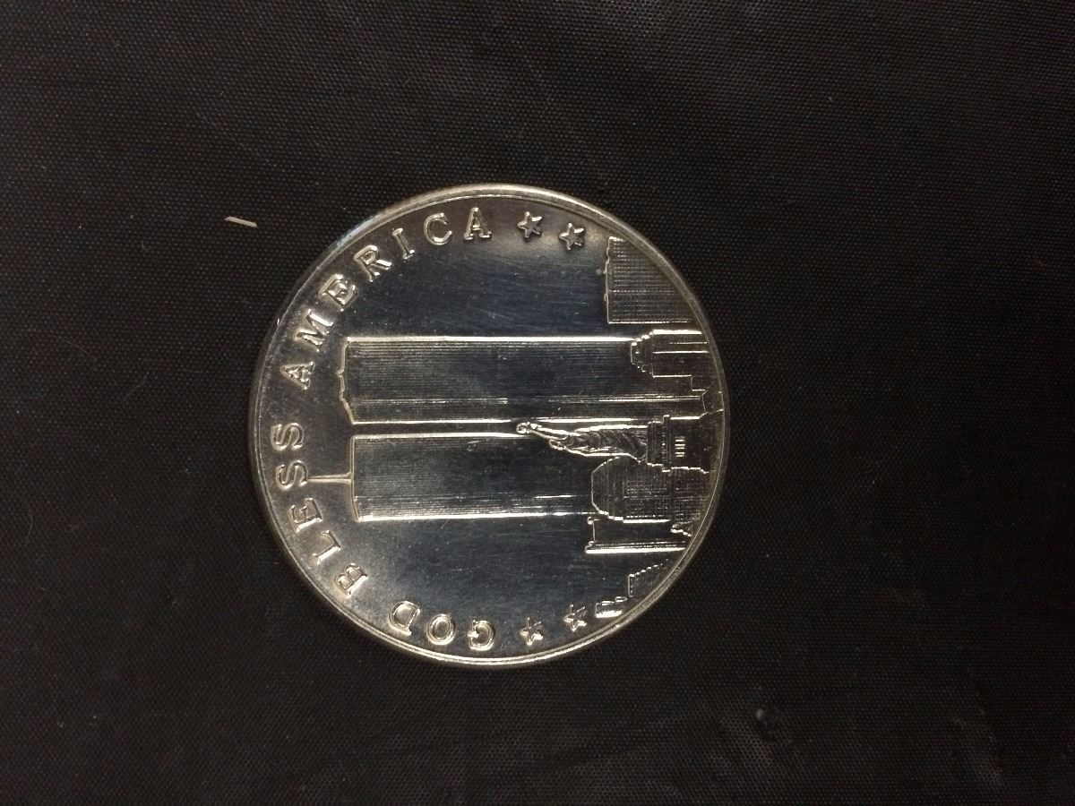 WORLD TRADE CENTER MEMORIAL ONE OUNCE 999 SILVER COIN