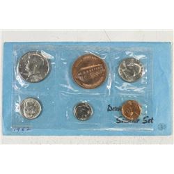 1982 DENVER MINT SOUVENIR SET