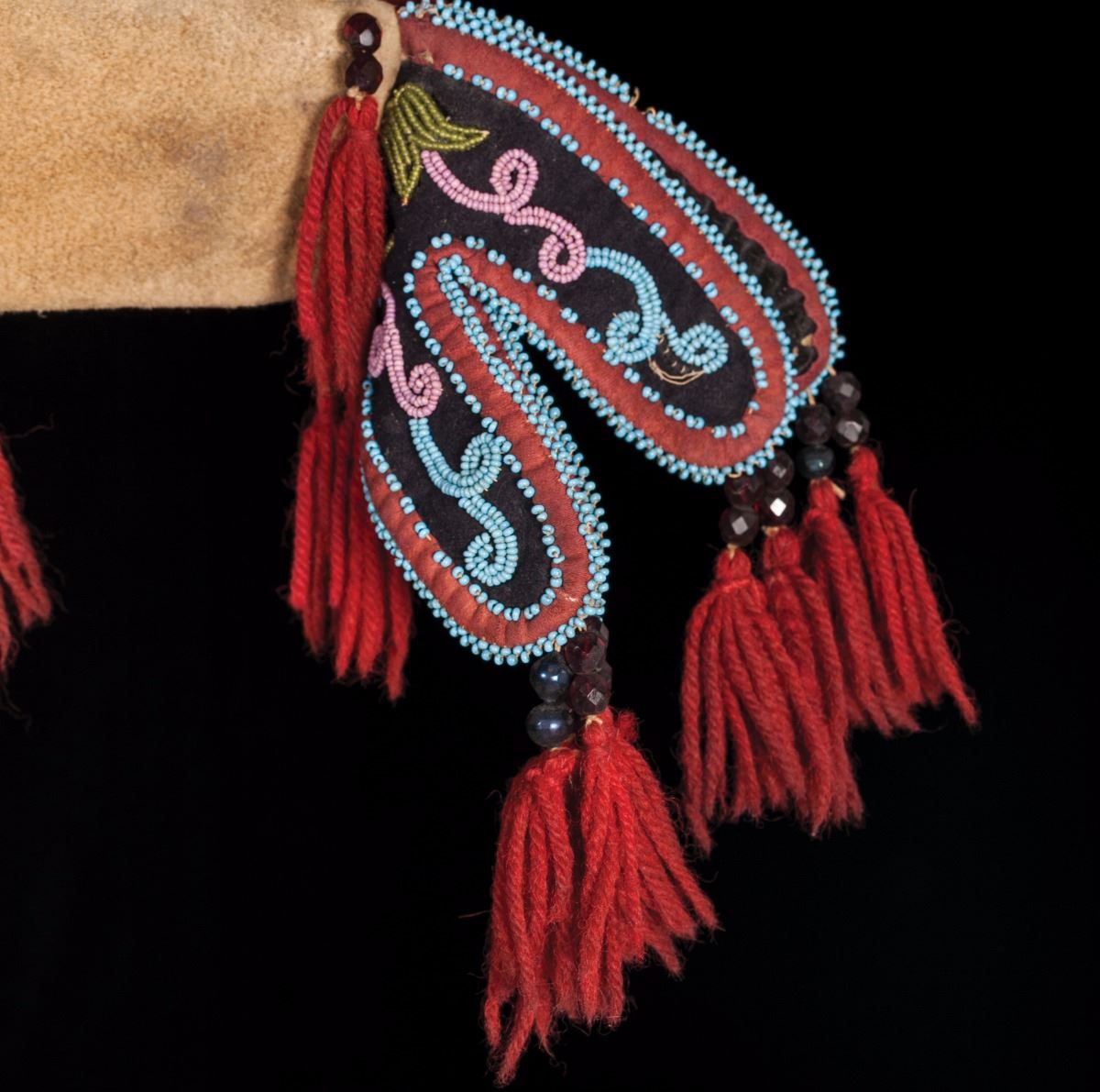 Cree Beaded Rifle Scabbard
