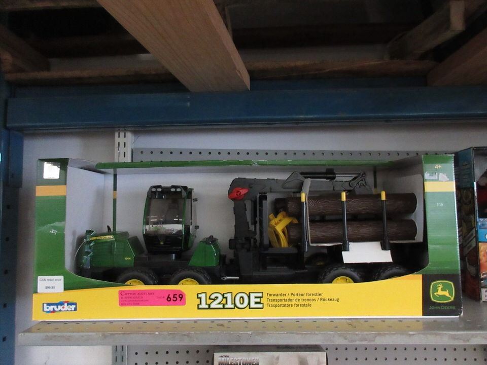 New Bruder logging truck - 1:16 scale