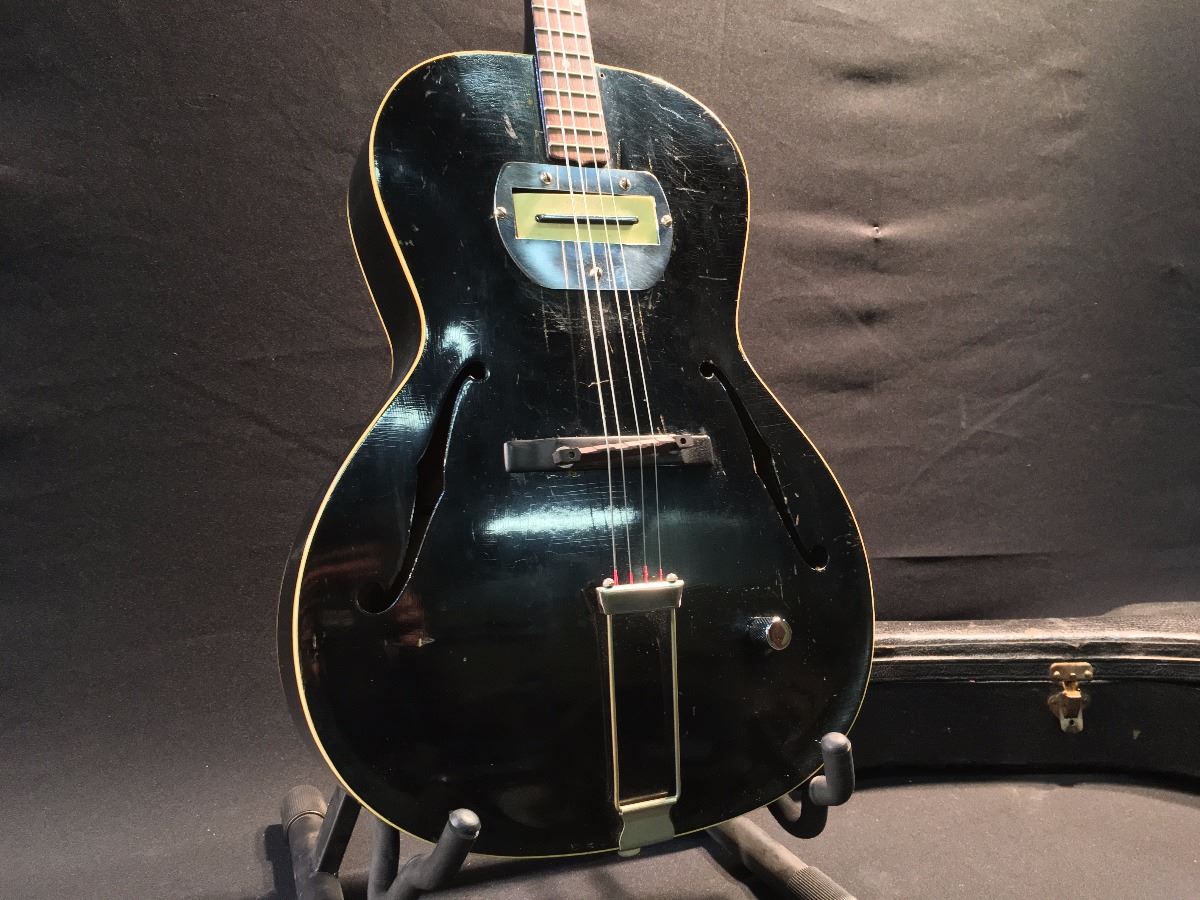 GIBSON 4 STRING TENOR ACOUSTIC ELECTRIC GUITAR EXTREMELY OLD COMES gibson-4-string-tenor-acoustic-electric-guitar-extremely-old-comes