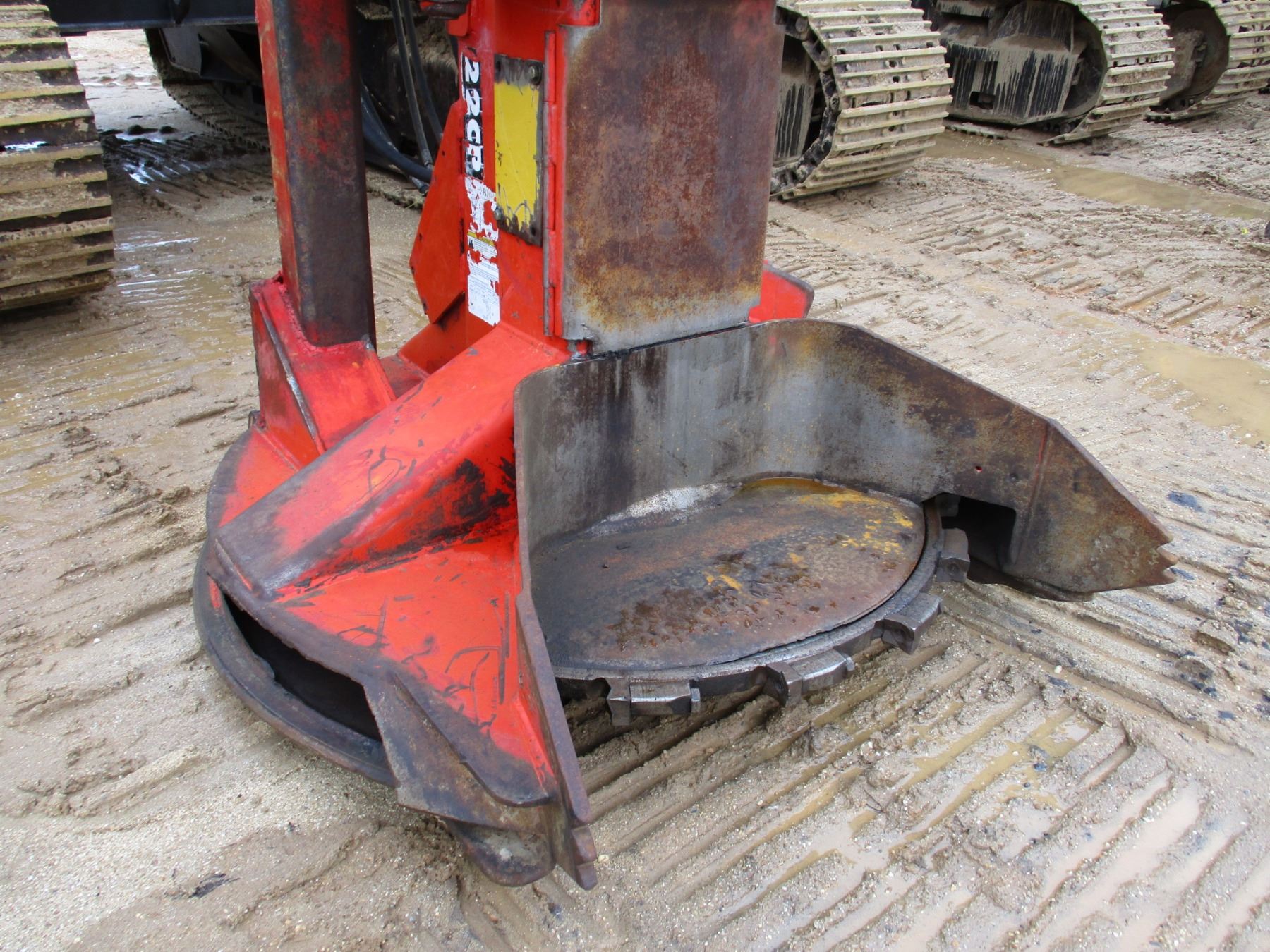 TIGERCAT 845B TRACK FELLER BUNCHER, - QUADCO 22CP ROTATING SAW HEAD, ECAB, METER READING 9,763 HOURS