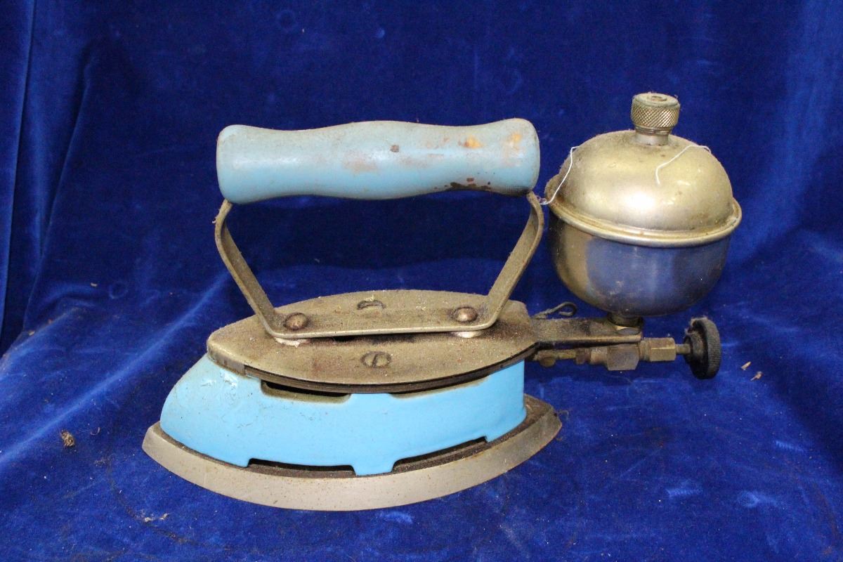 Coleman Gas Iron