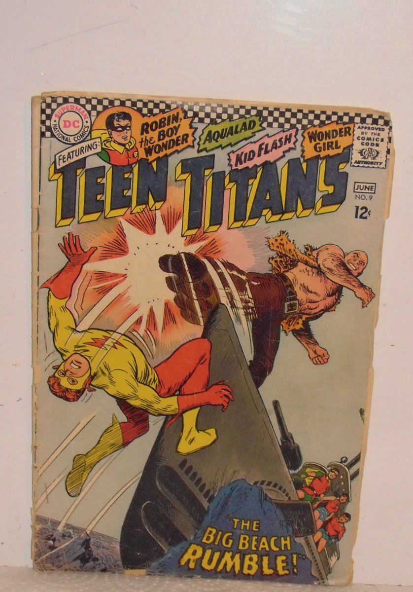 Interesting very old Comic book "Robin & others Teen Titans #9 - 1967 ...