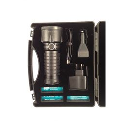 Resident Evil: The Final Chapter Thin Man's (Milton Schorr) Flashlight ...