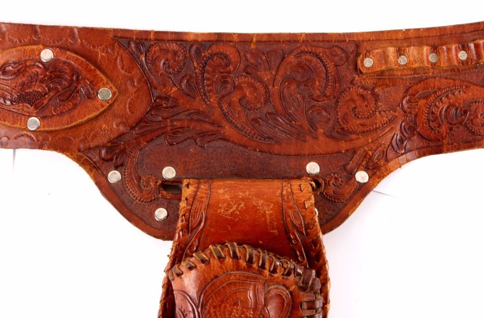 Tooled Leather Western Cowboy Gun Belt and Holster