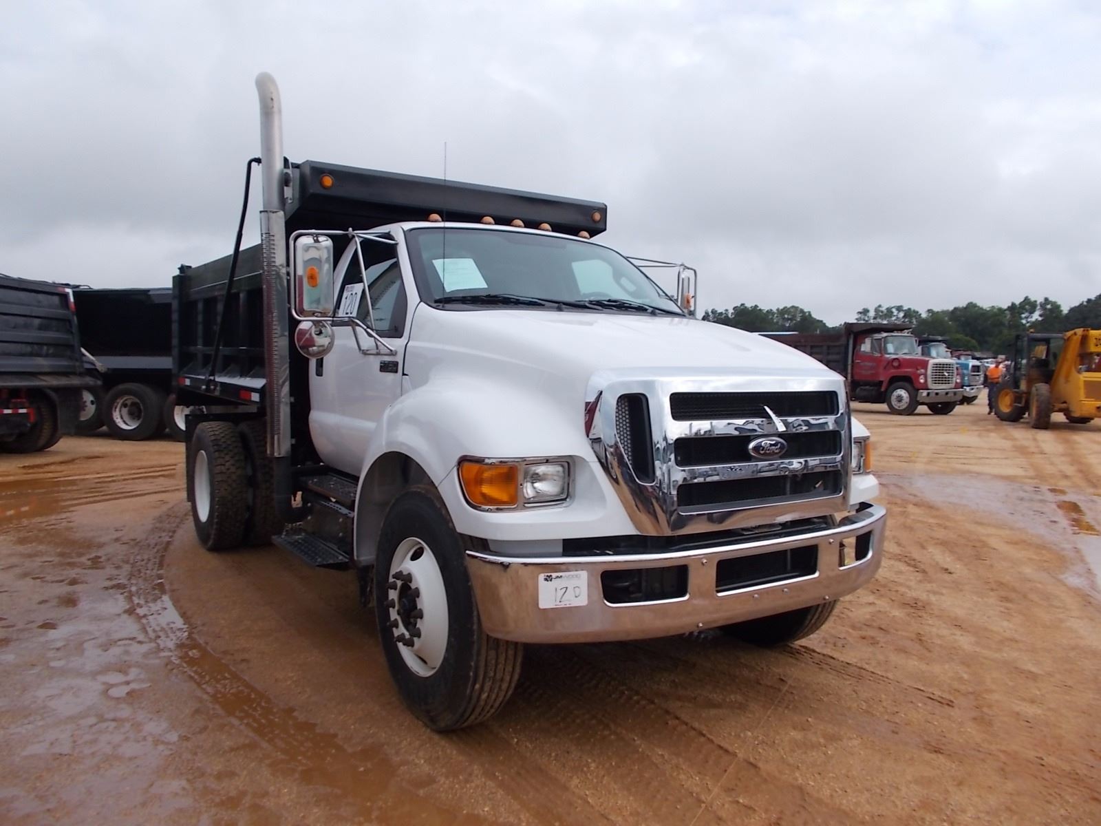 2013 FORD F750 DUMP TRUCK, VIN/SN:3FRWF7FC0DV780035 - S/A, 240HP CUMMINS DIESEL ENGINE, AUTO TRANS,