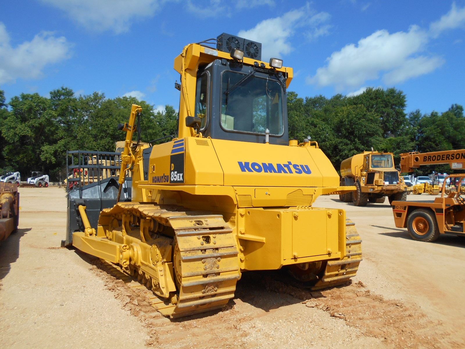 2011 KOMATSU D85EX-15 CRAWLER TRACTOR, VIN/SN:011755 - SEMI-U BLADE W ...