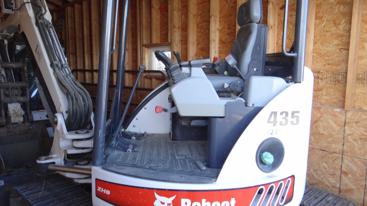 2008 Bobcat 435 Fast Track mini-excavator, Kubota 49 hp. diesel, 788 ...
