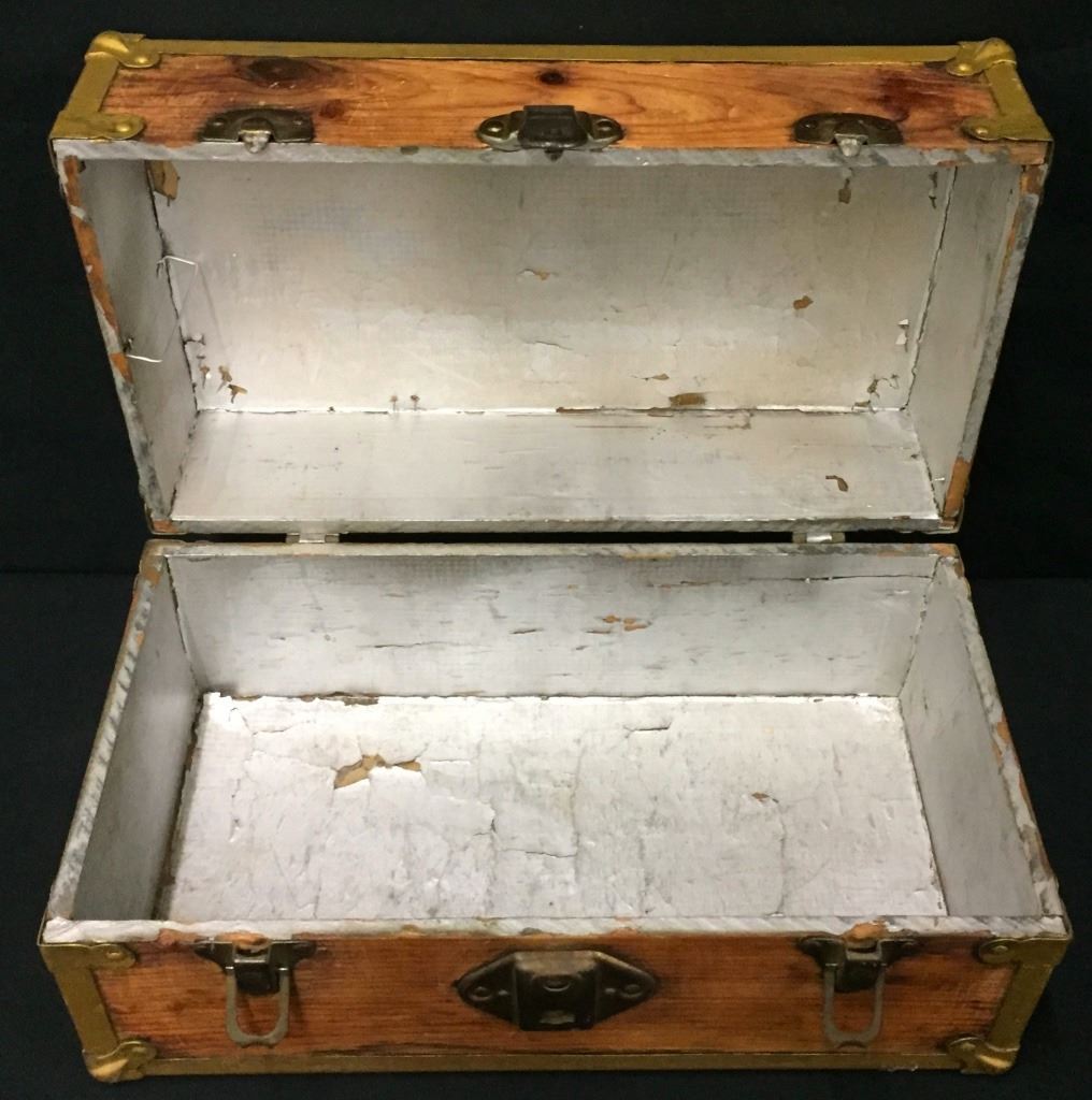 Antique Salesman Sample Size Trunk